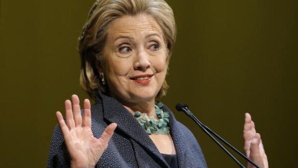 Hillary Clinton to hand over email server to FBI